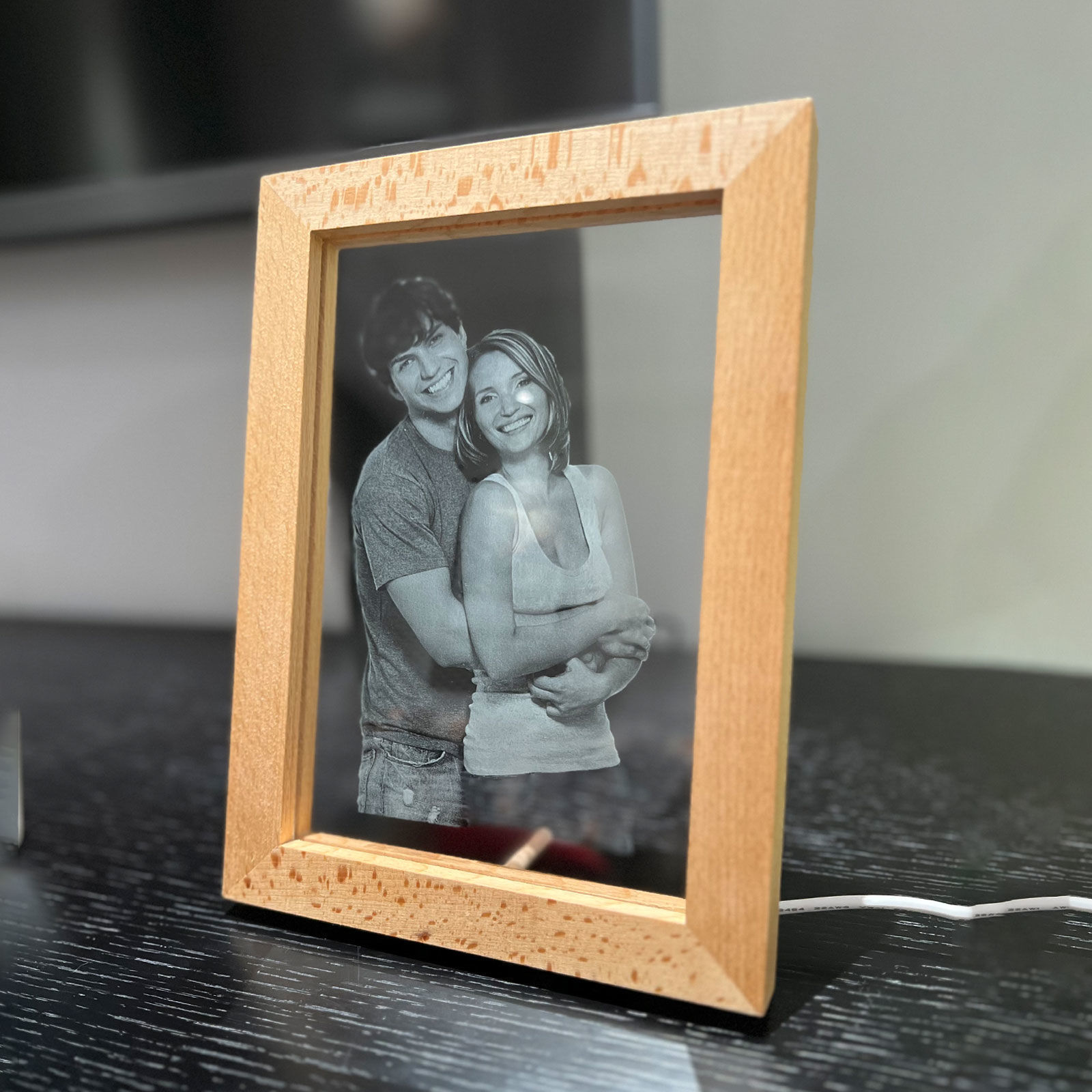 Custom Crystal Photo Frame: Photo In Crystal With Wooden Light Frame ...